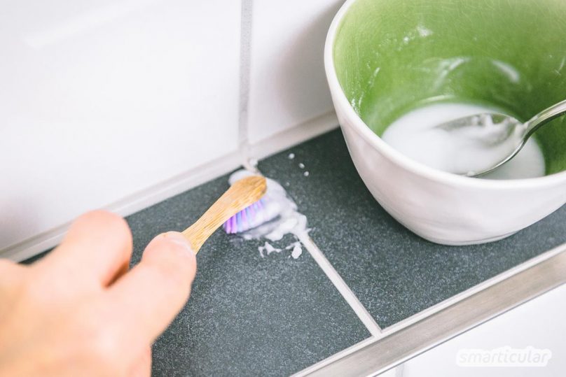 Fliesenfugen reinigen mit Natron, Soda und anderen Hausmitteln